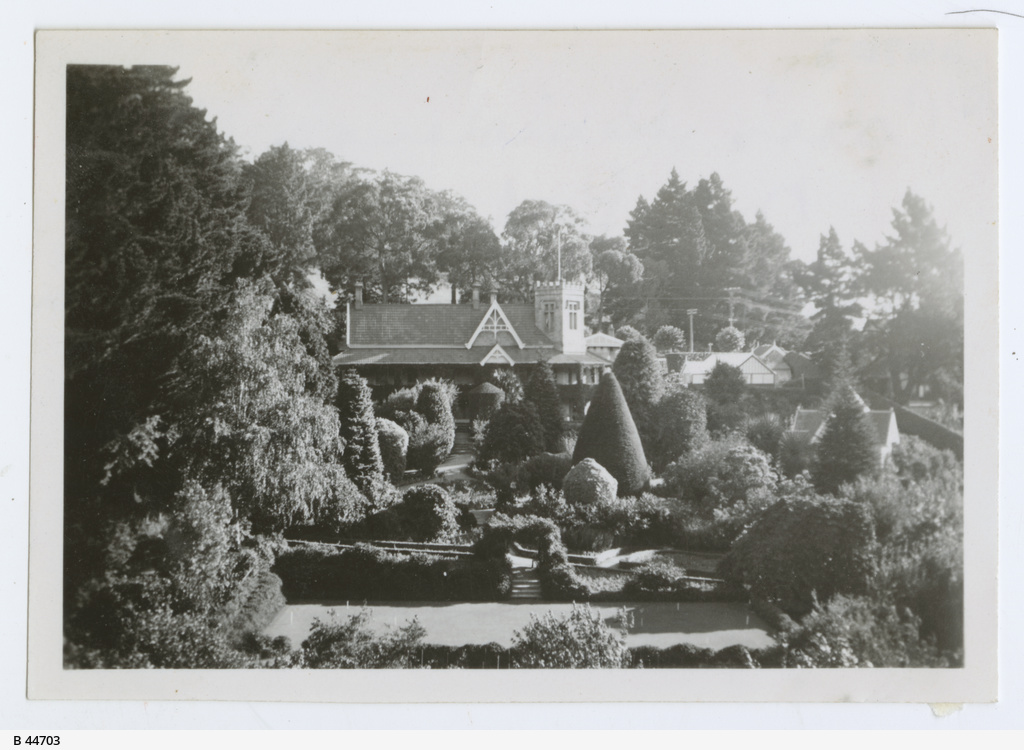 Bonython residence at Mount Lofty • Photograph • State Library of South ...