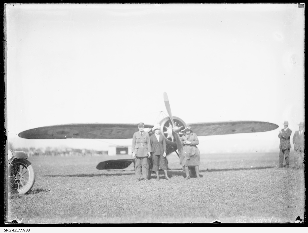 Captain Harry Butler with his aircraft • Photograph • State Library of ...