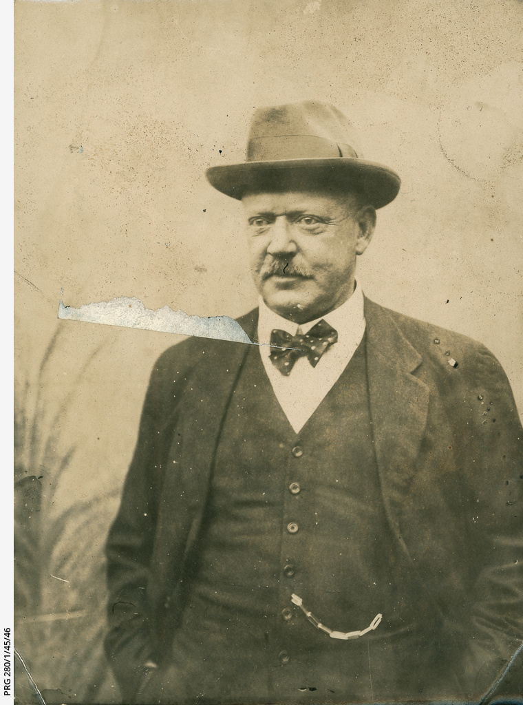 Mr. Thompson • Photograph • State Library of South Australia