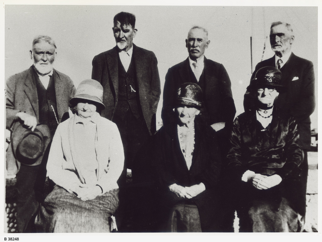 Local residents • Photograph • State Library of South Australia