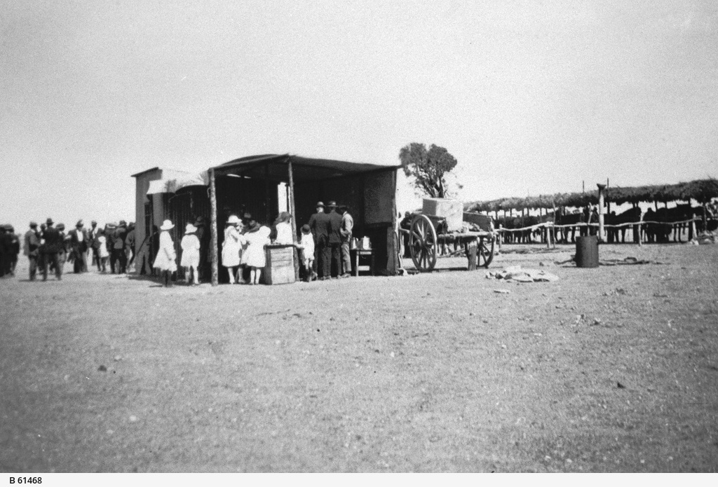 Yunta races • Photograph • State Library of South Australia
