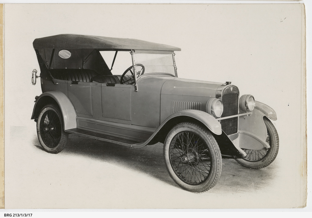 Early overseas model cars produced by Holden's Motor Body Builders Ltd ...