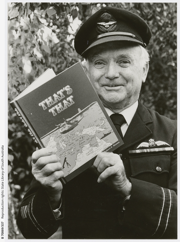 Robert Honan with his new book 'Thats That.' 14 February 1990 ...