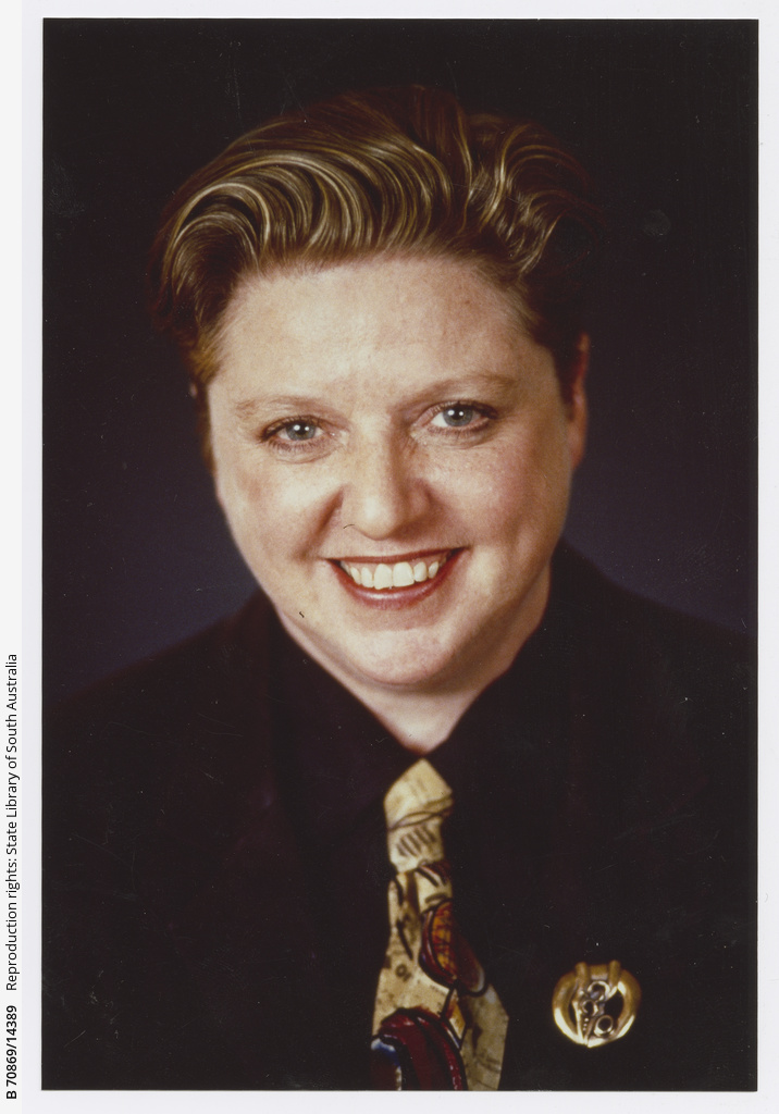 Robyn Archer. • Photograph • State Library of South Australia