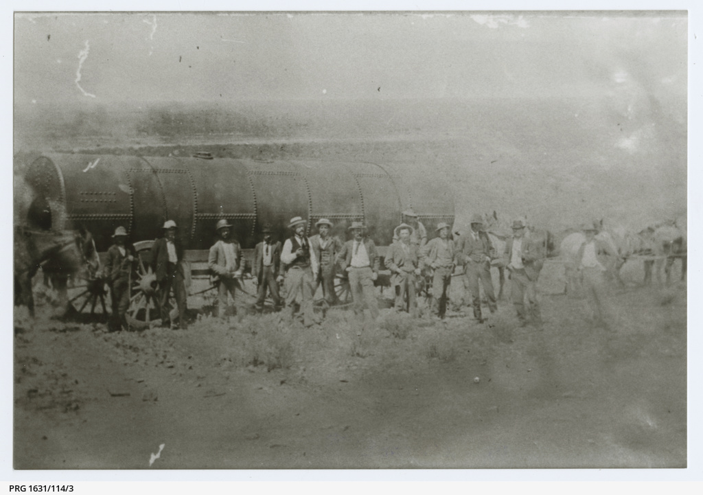 Arrival of machinery at the Tarcoola Gold Mine • Photograph • State ...