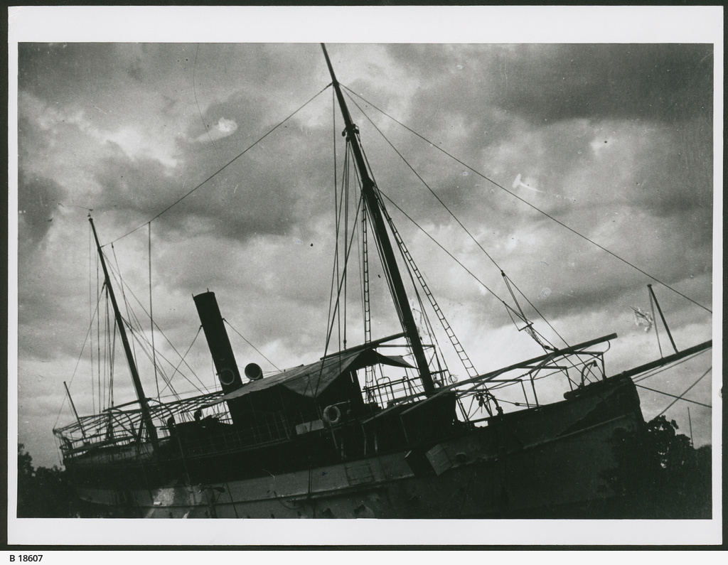 Darwin • Photograph • State Library of South Australia