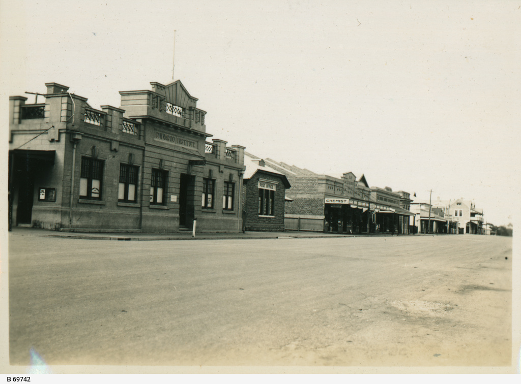 Main street, Pinnaroo • Photograph • State Library of South Australia