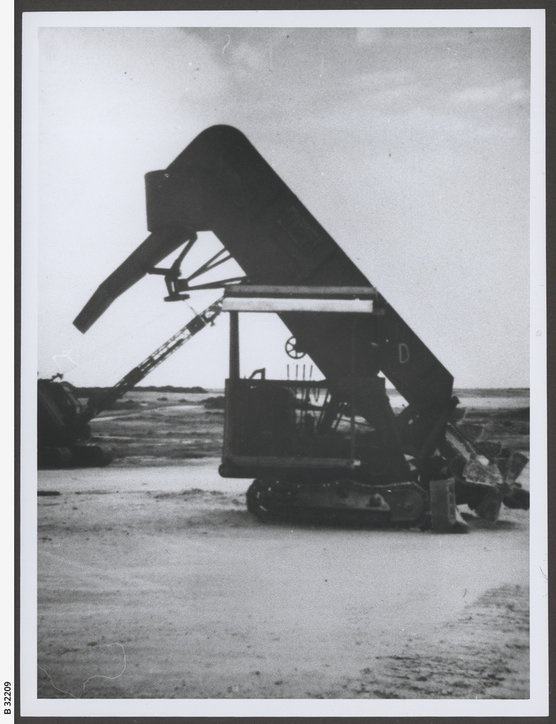 Haiss Loader • Photograph • State Library of South Australia