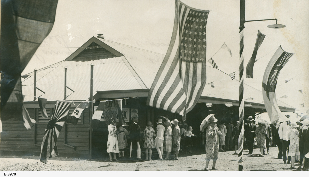 Renmark Railway Station • Photograph • State Library of South Australia