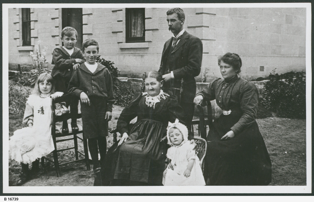 Colonel Howland and family • Photograph • State Library of South Australia