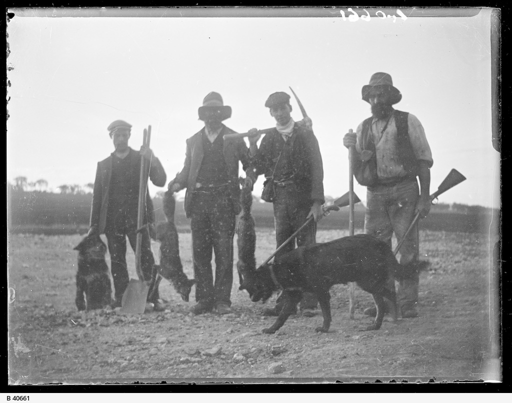 Fox hunters • Photograph • State Library of South Australia