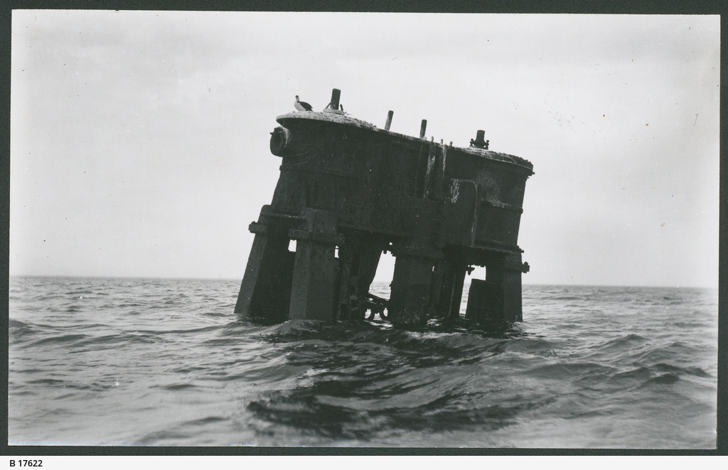 Engines of "S. S. Tenterden" • Photograph • State Library of South ...