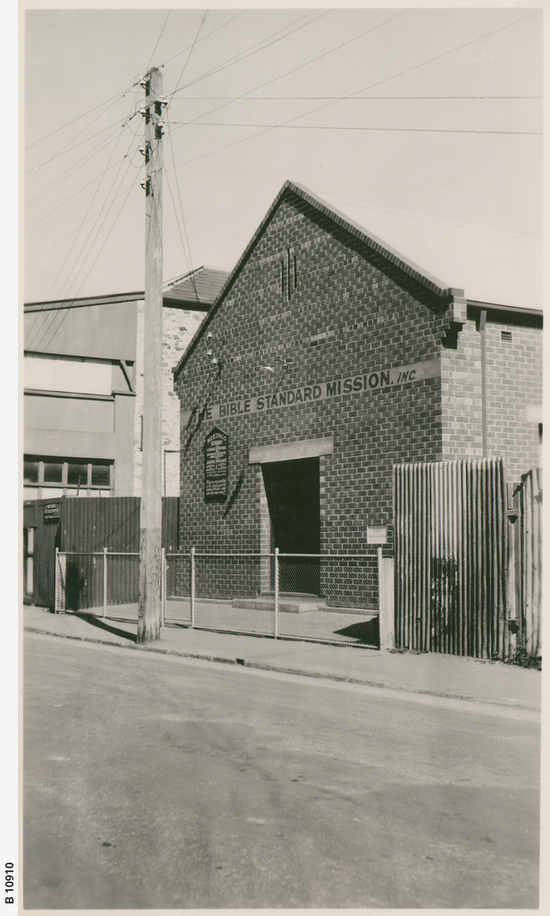 Compton Street • Photograph • State Library of South Australia