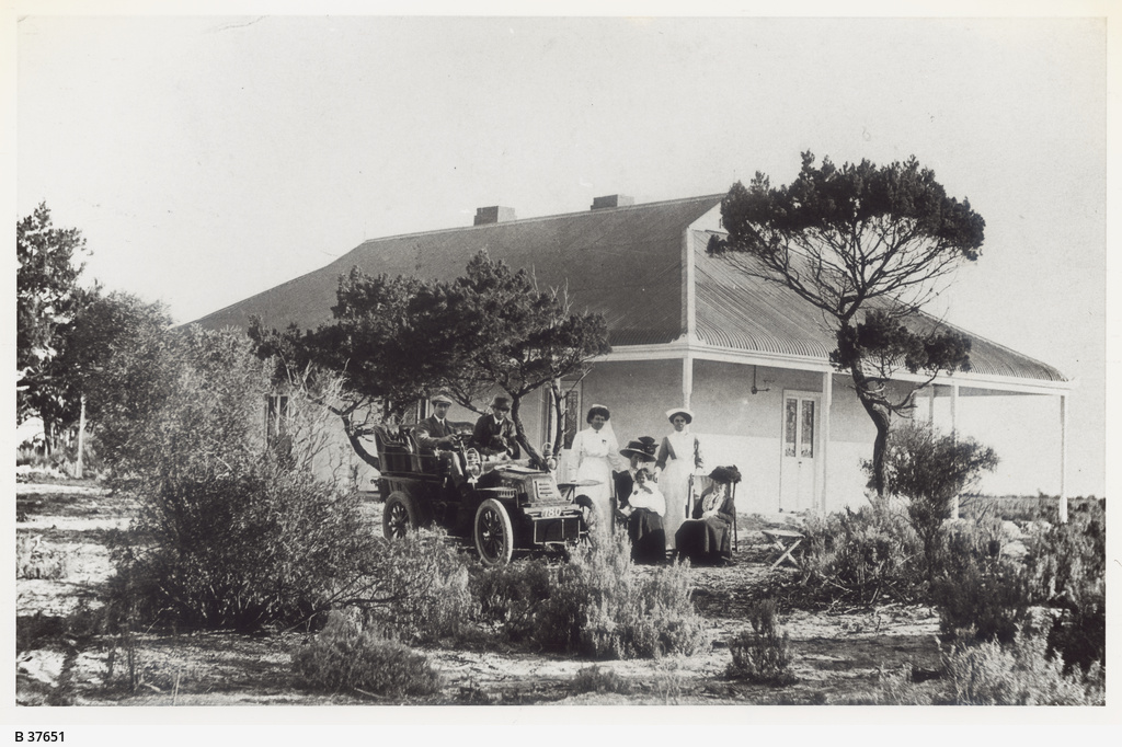 Hospital, Cowell • Photograph • State Library of South Australia