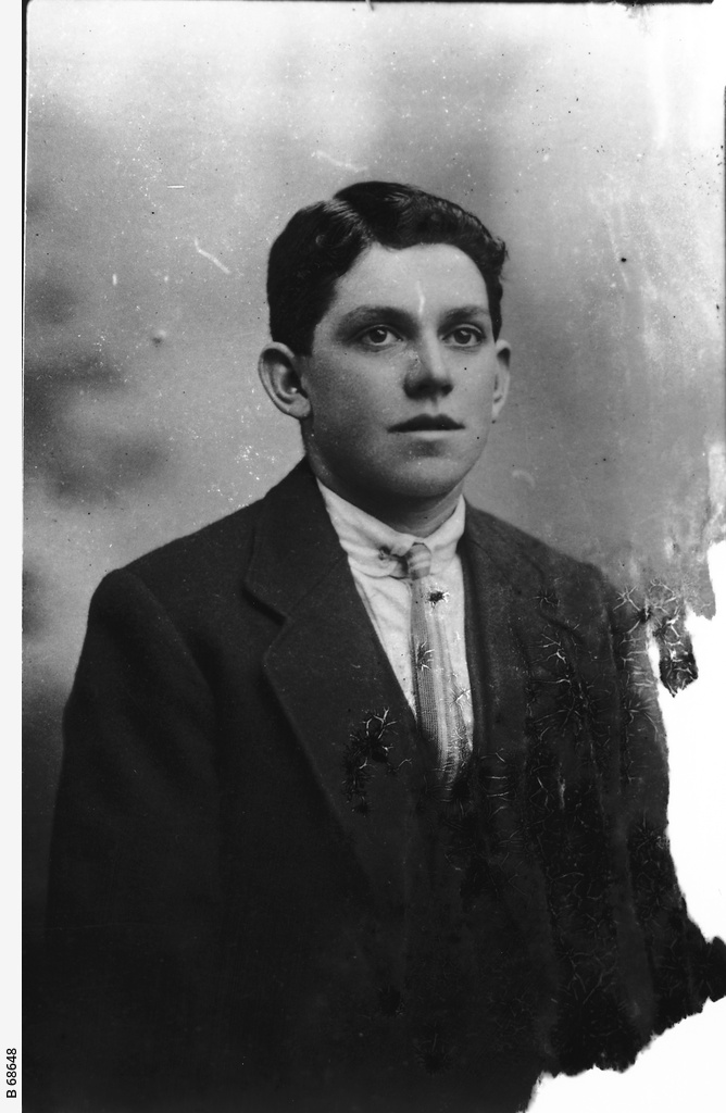 Mr Howlett • Photograph • State Library of South Australia