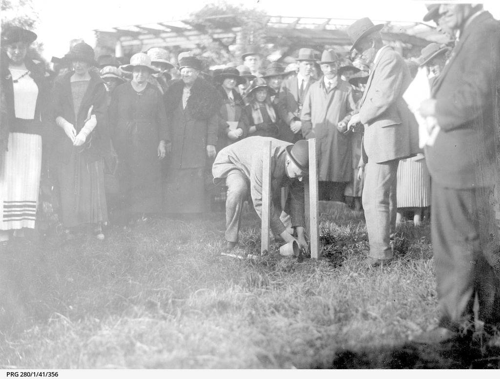 Sir George Murray planting a tree • Photograph • State Library of South ...