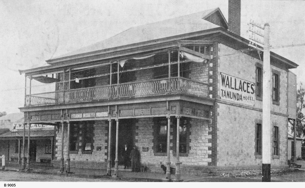 Tanunda Hotel • Photograph • State Library of South Australia