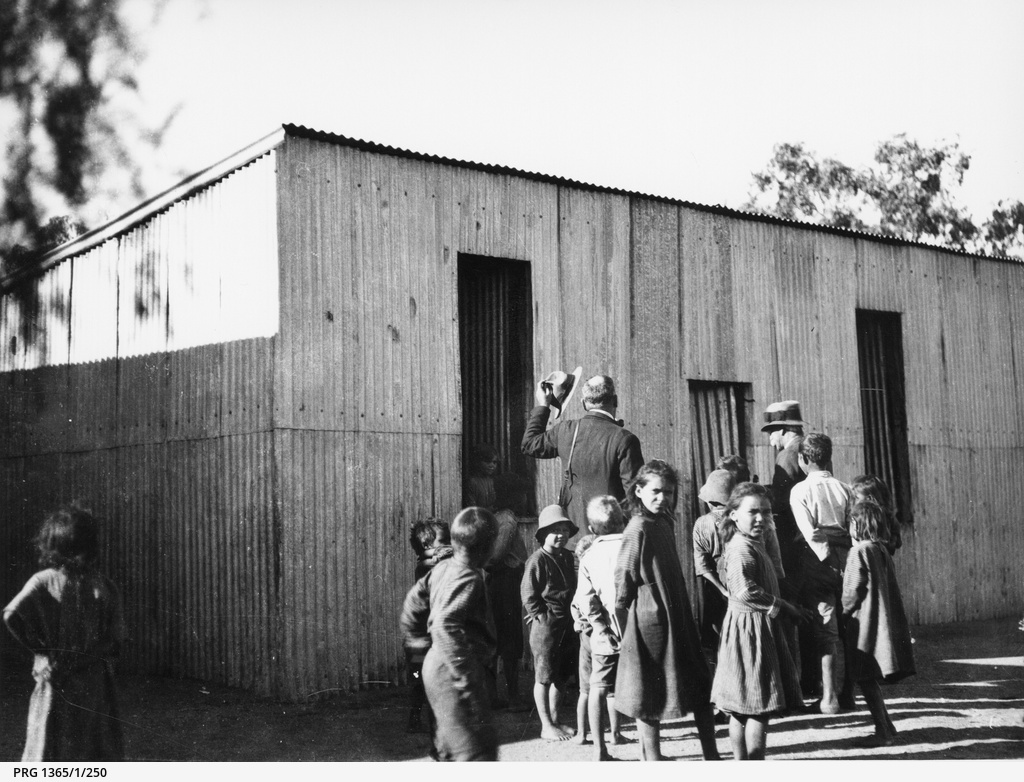 Saying goodbye • Photograph • State Library of South Australia