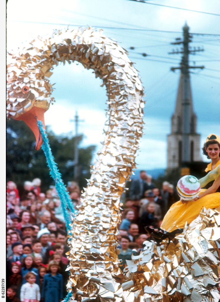 John Martin's Christmas Pageant: Swan • Photograph • State Library of ...