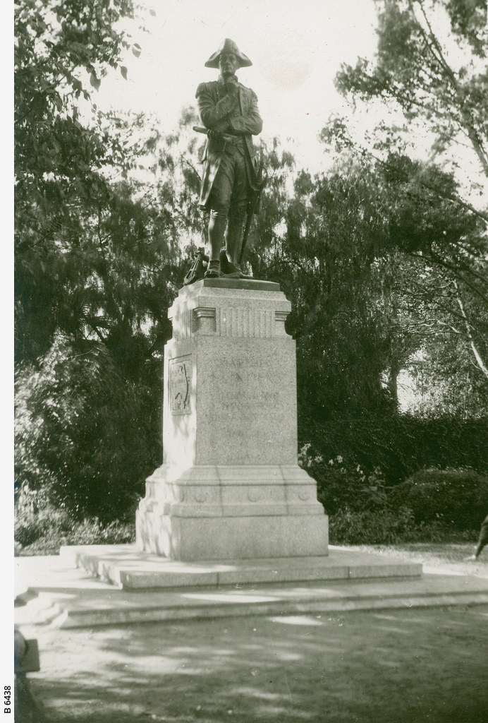Flinders Statue • Photograph • State Library of South Australia