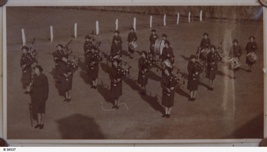 Army Service Pipe Band • Photograph • State Library of South Australia