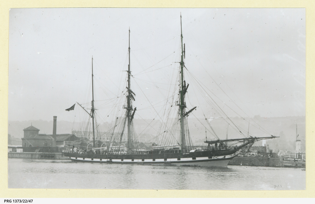 The 'Lady Penrhyn' in an unidentified port • Photograph • State Library ...