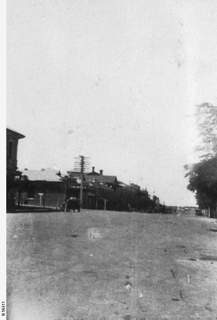 Main street of Mundalla [i.e., Mundulla] • Photograph • State Library ...