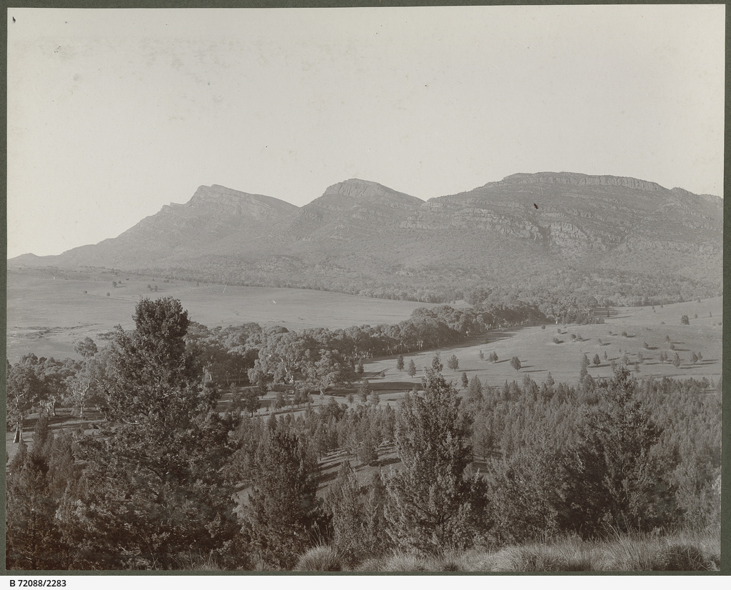 Photographs: [views of the northern Flinders Ranges] Volume 13 ...