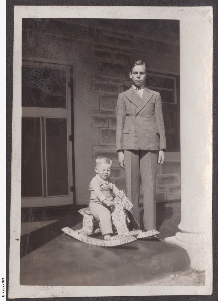 Hurrell family members • Photograph • State Library of South Australia