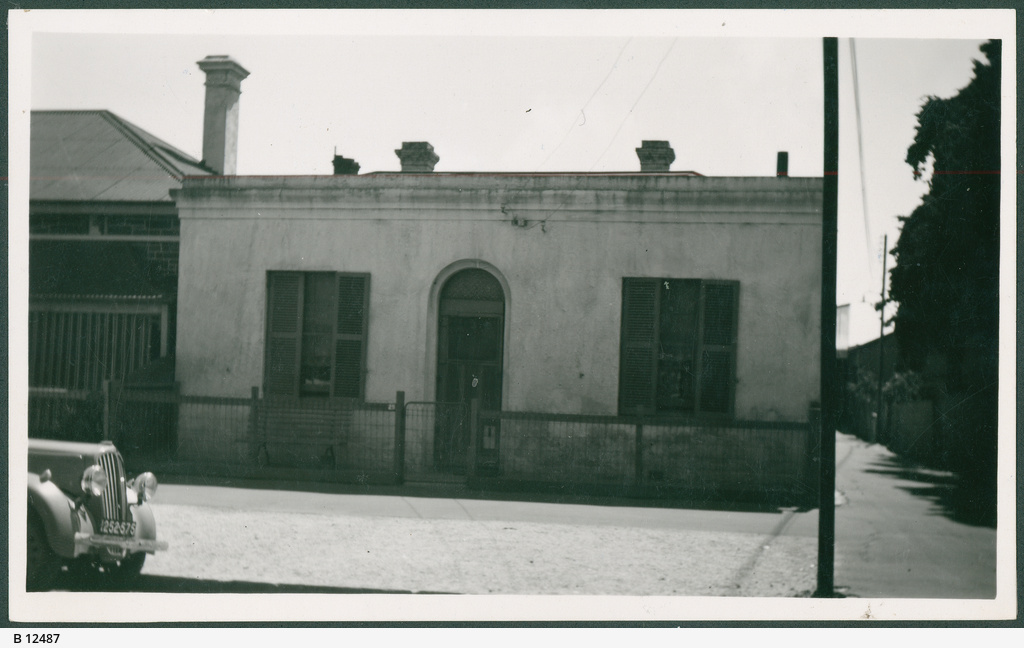 Hurtle Square • Photograph • State Library of South Australia