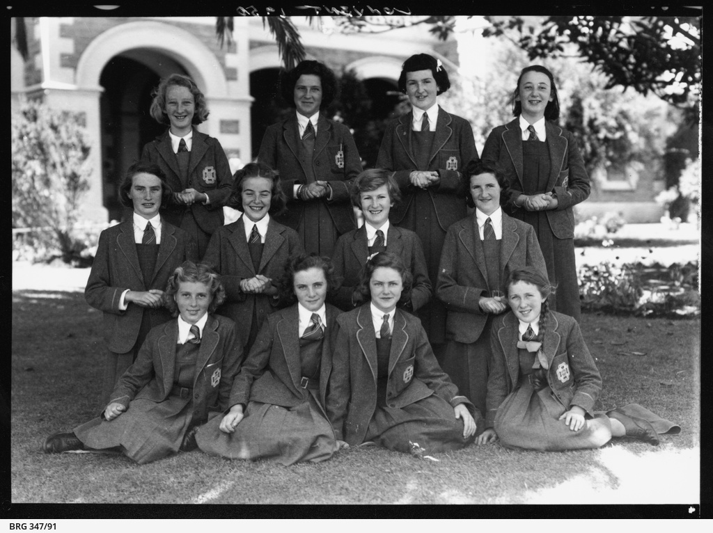 Convent School students • Photograph • State Library of South Australia
