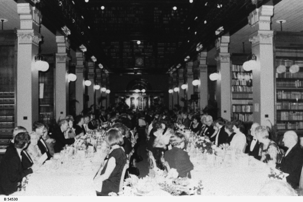 Celebratory dinner in the Mortlock Library • Photograph • State Library ...