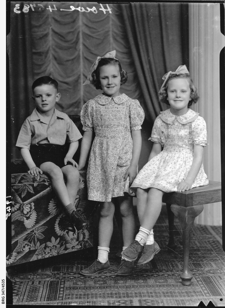 Howe children • Photograph • State Library of South Australia