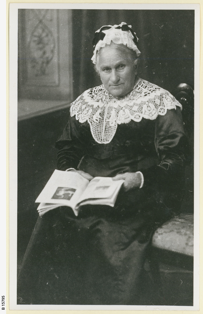 Mrs. Gilbert Wood • Photograph • State Library of South Australia