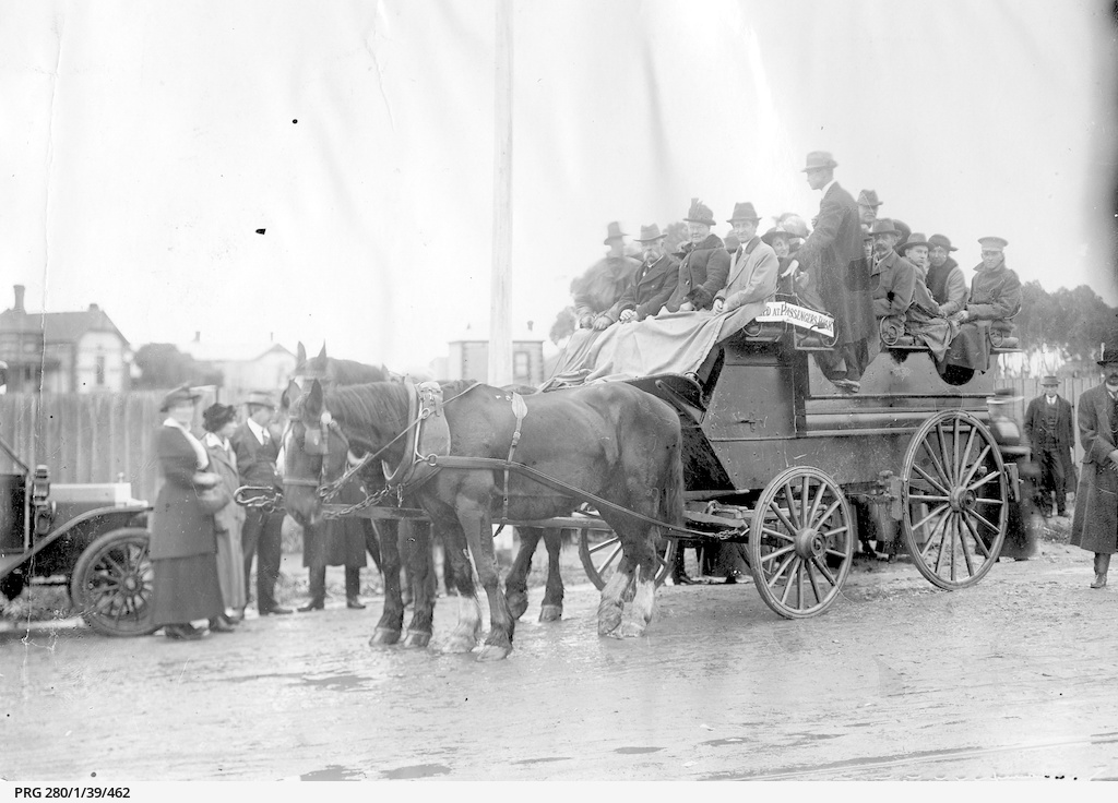 Horse drawn passenger coach • Photograph • State Library of South Australia