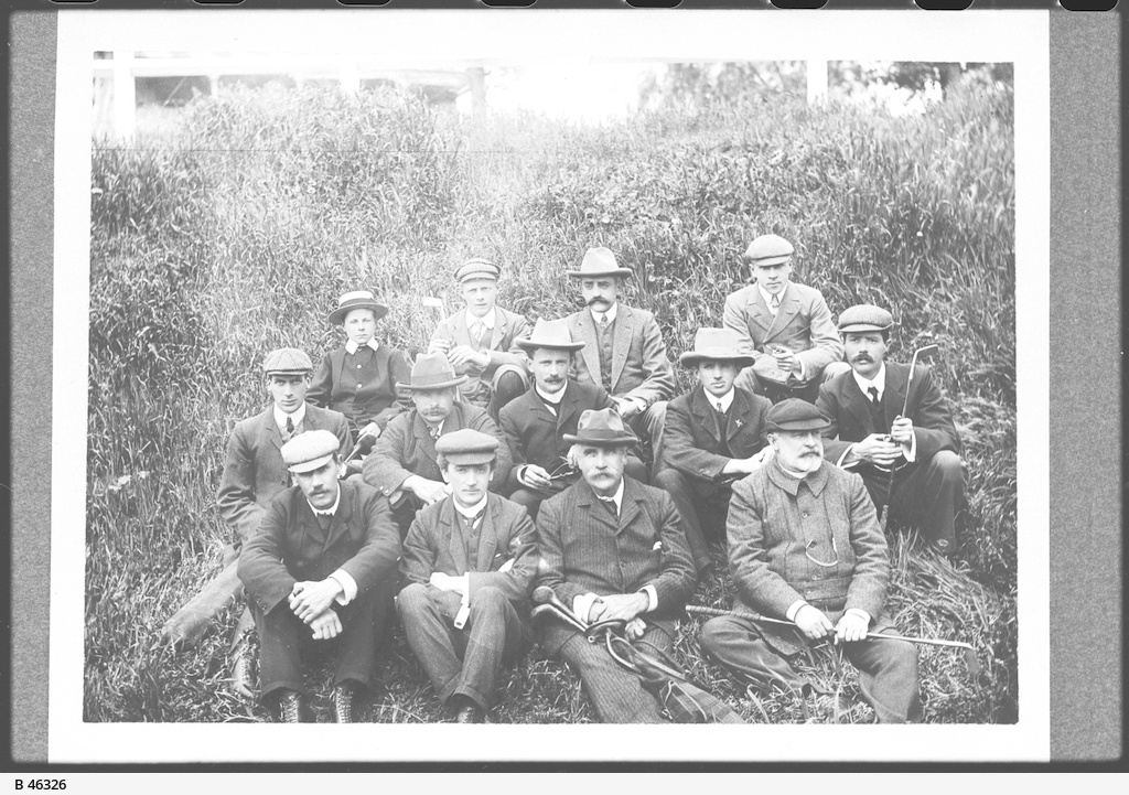 Strathalbyn Golf Team • Photograph • State Library of South Australia