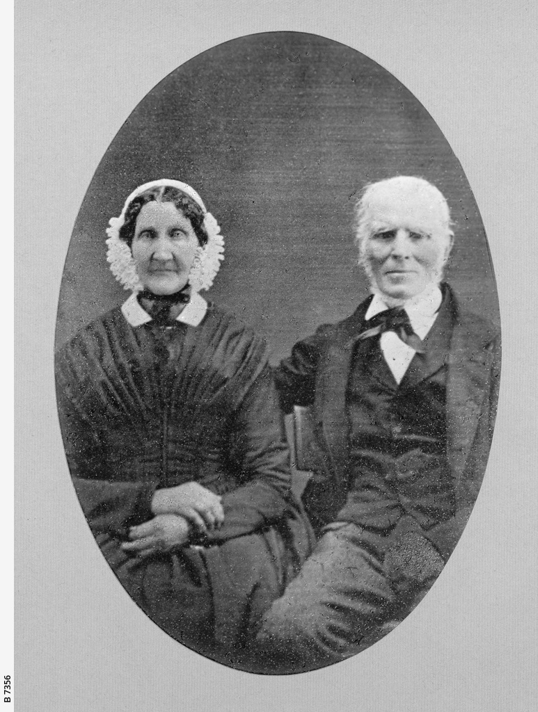 Luke and Harriet Broadbent • Photograph • State Library of South Australia