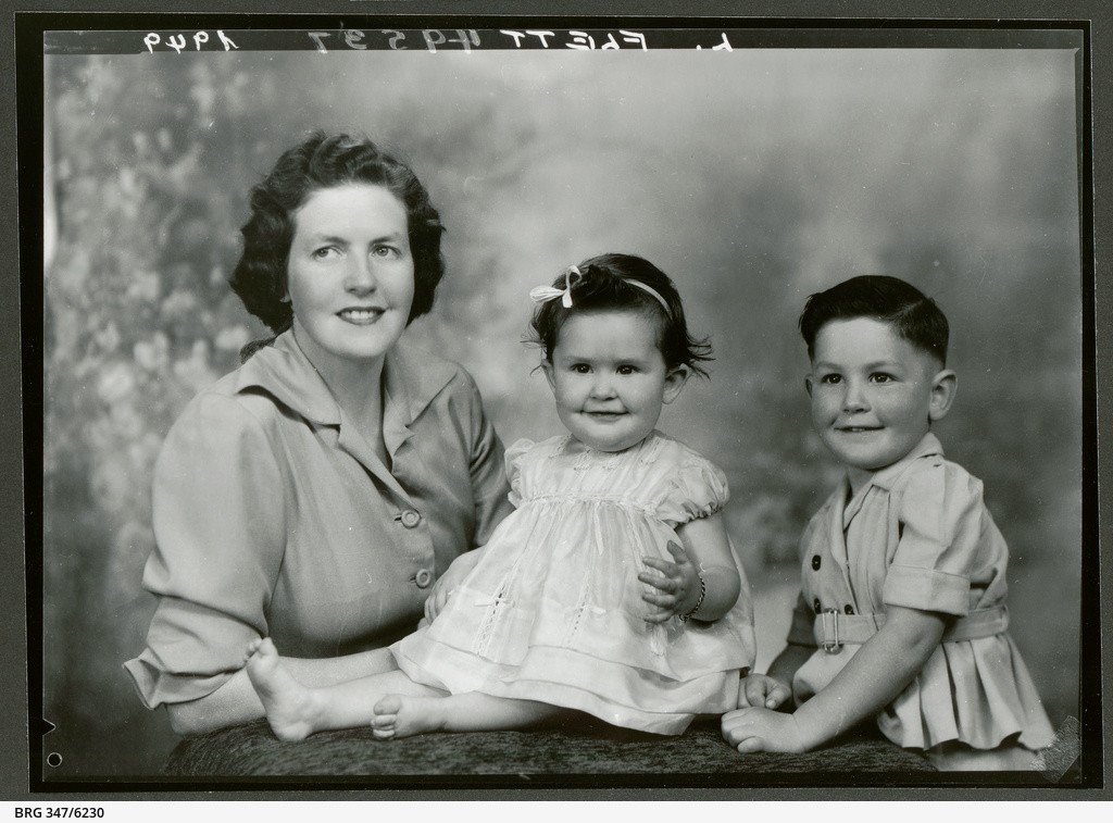 Flett family • Photograph • State Library of South Australia