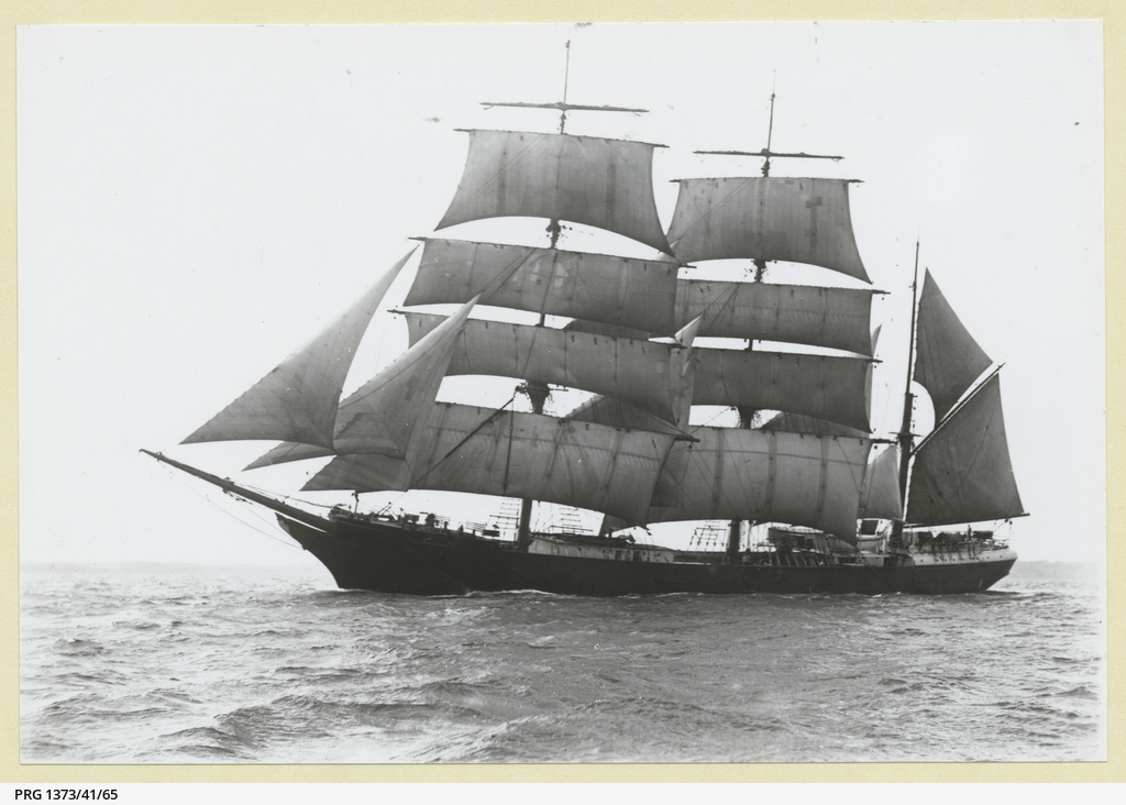 'Dartford' iron barque • Photograph • State Library of South Australia