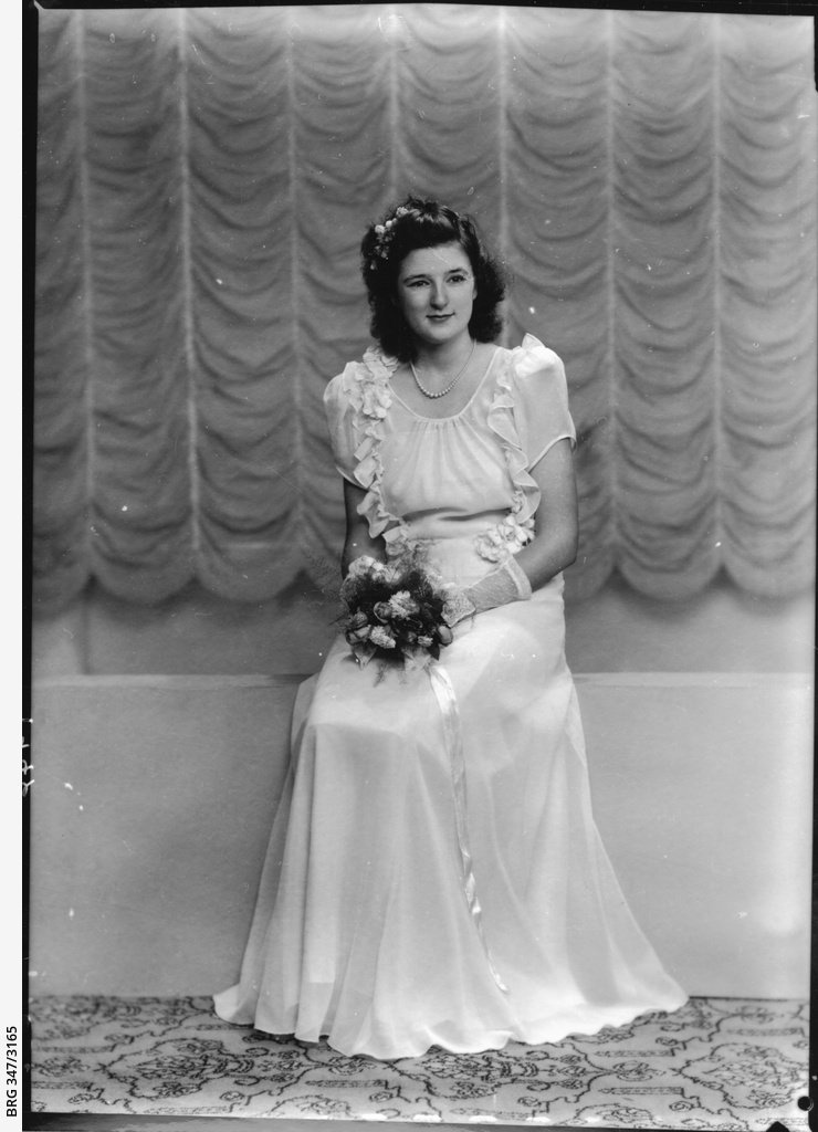 M. Ken • Photograph • State Library of South Australia