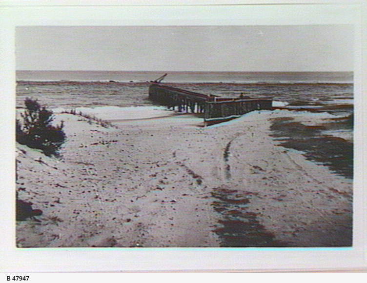 Jetty, Port Noarlunga • Photograph • State Library of South Australia