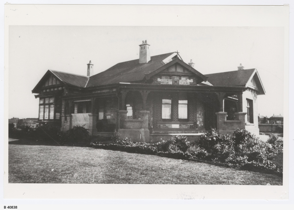 House at Hamley Bridge • Photograph • State Library of South Australia