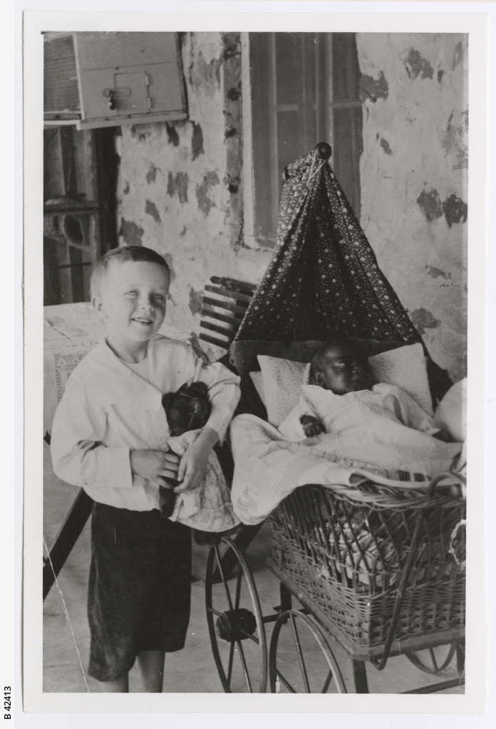 Frieda and Carl Strehlow • Photograph • State Library of South Australia