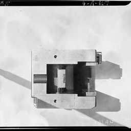 Anti-tank gun breech ring • Photograph • State Library of South Australia