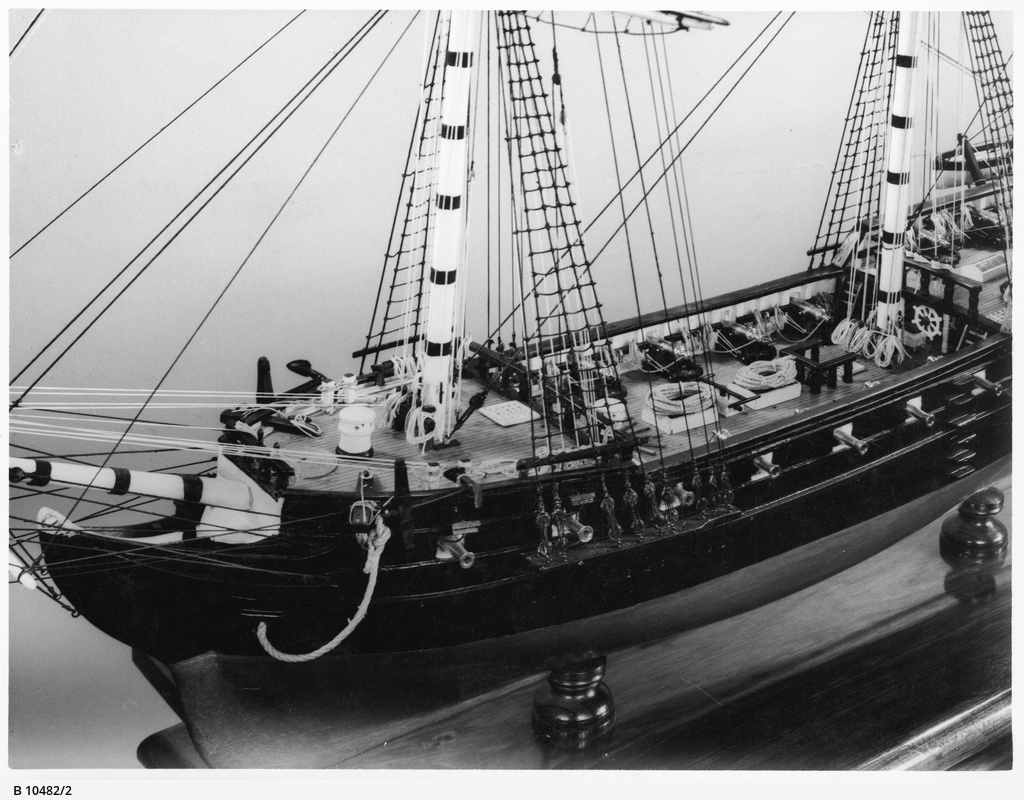 Le Geographe • Photograph • State Library of South Australia