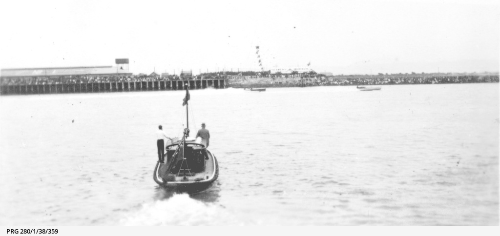 Speedboat racing at Outer Harbor • Photograph • State Library of South ...