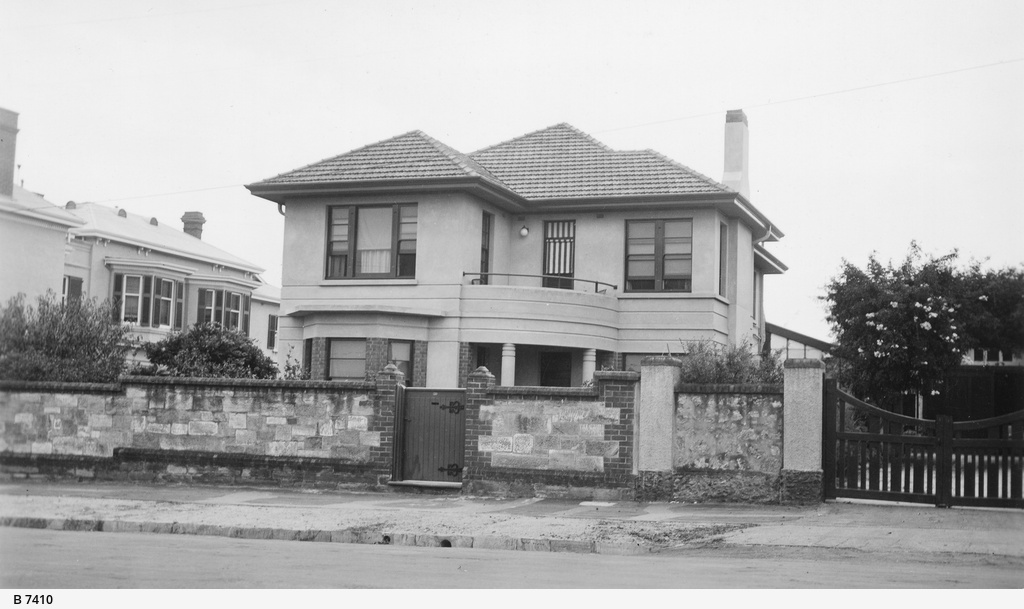 Strangways Terrace • Photograph • State Library of South Australia