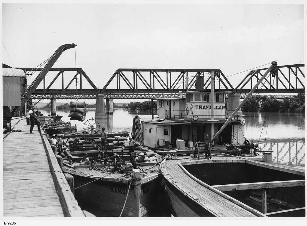 Murray Bridge Wharf • Photograph • State Library of South Australia