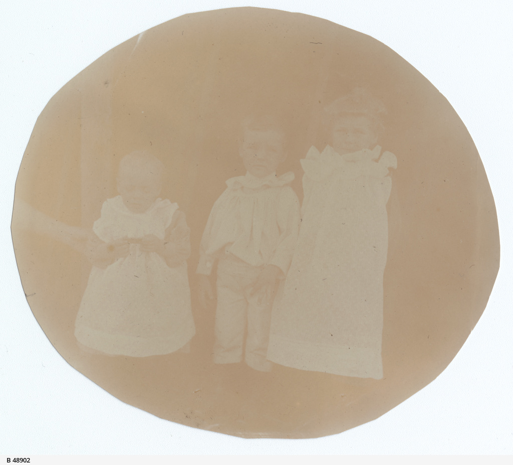 Local children, Tarcoola • Photograph • State Library of South Australia