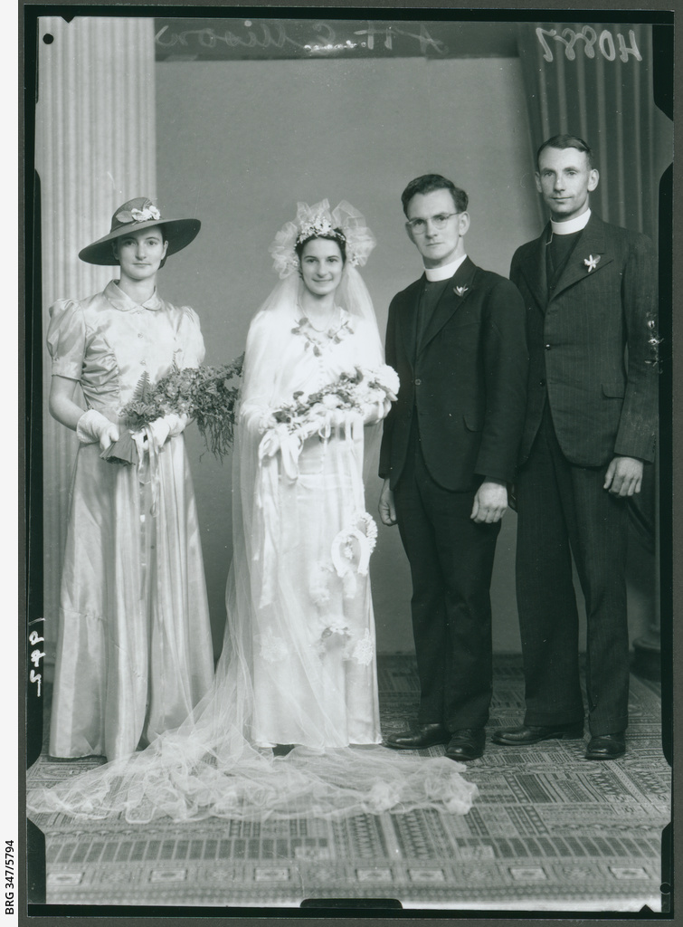 A.H. Ellison wedding group • Photograph • State Library of South Australia